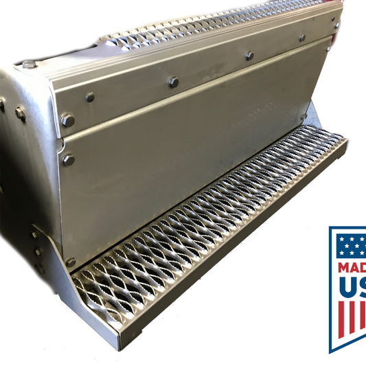 PETERBILT DPF Box Step – EO TRUCK NV, LLC